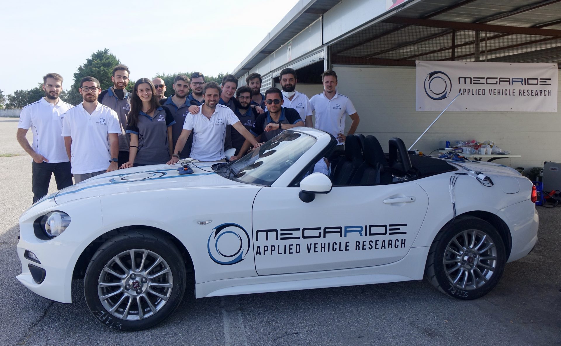 "The racing of MegaRide, a scaleup entered the high society of the car ...
